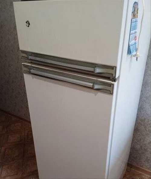 Холодильник ока двухкамерный рабочий