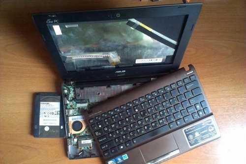 Запчасти нетбука. Асус нетбук 1025с еее. Асус еее РС 1025с. PC 1025 C. ASUS Eee PC внутри.