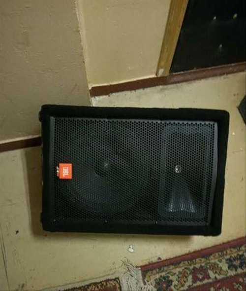 Колонки JBL JRX 100