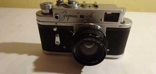Фотоаппарат Зоркий 4 с объективом Юпитер 8