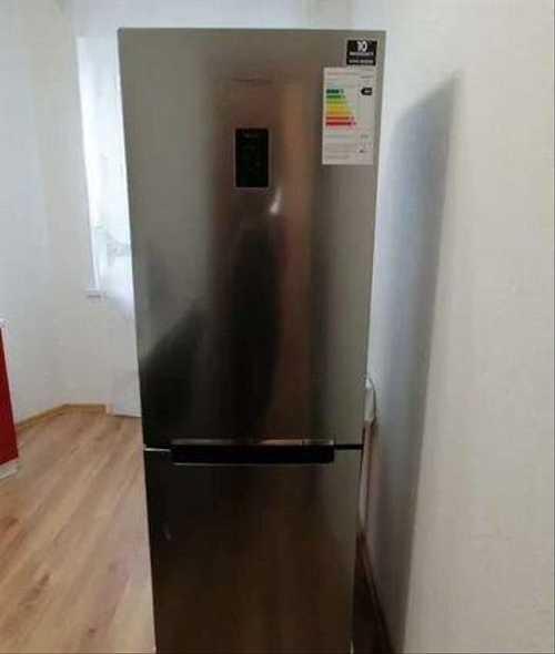 Новый Холодильник Samsung RB36T674FSA/WT