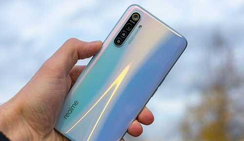 Realme Xt 8gb оперативной 128gb основной 64mp каме