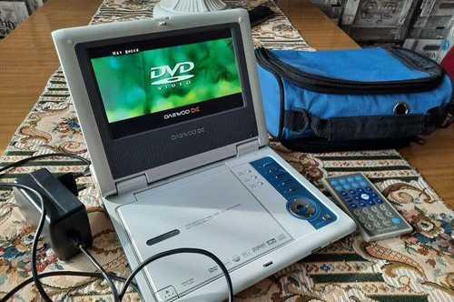 Портативный DVD плейер Daewoo DPC-7700PD