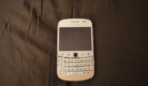 Продам Blackberry bold 9900