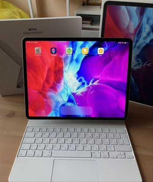 Планшет Apple iPad Pro (2020), Magic Keyboard