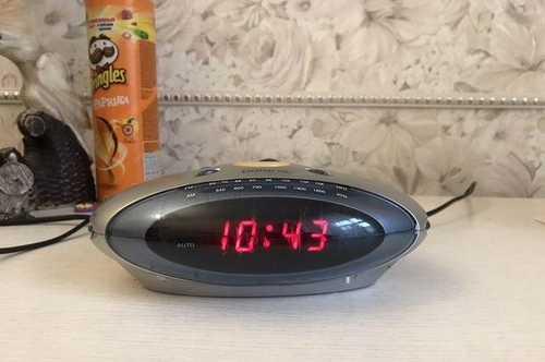 Электронные часы-будильник-радио | Festima.Ru - Мониторинг объявлений
