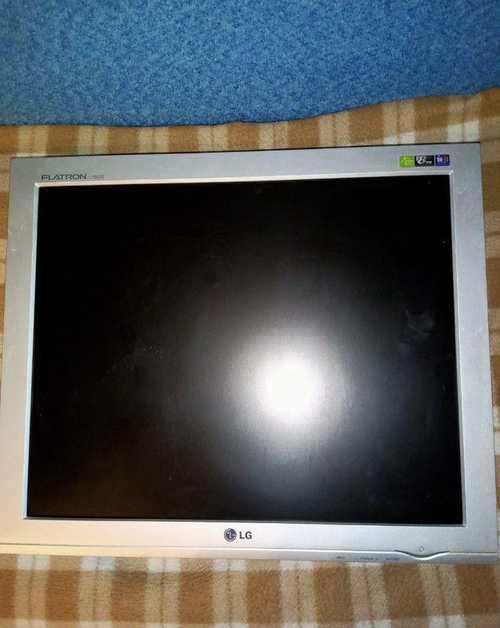 Монитор LG flatron L1932S