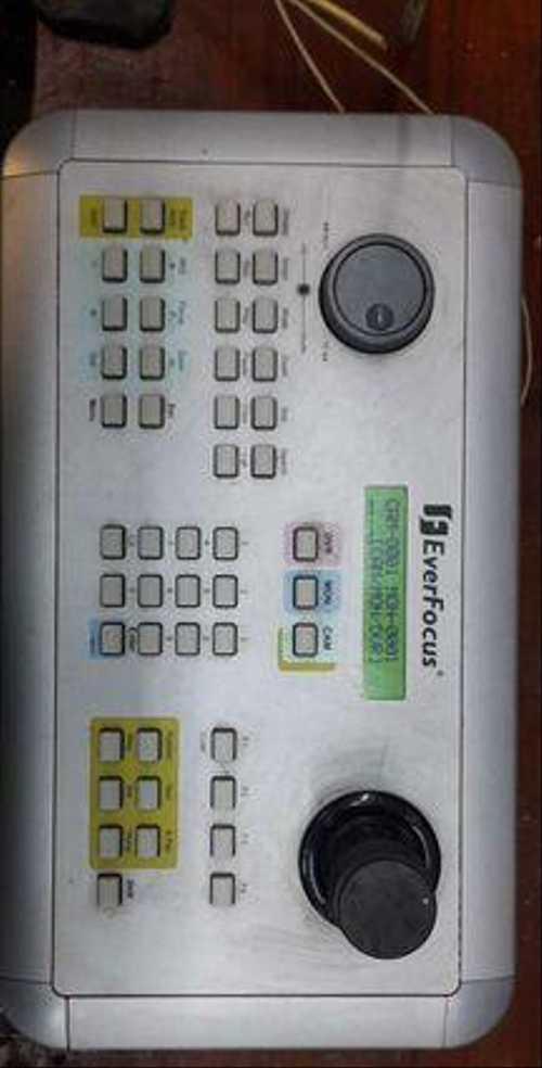 Пульт управления поворотным камерами