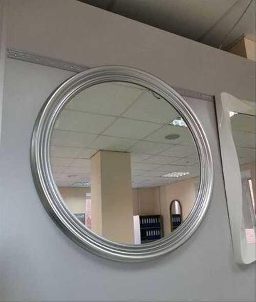 Зеркало круглое в деревянной раме из массива сосны