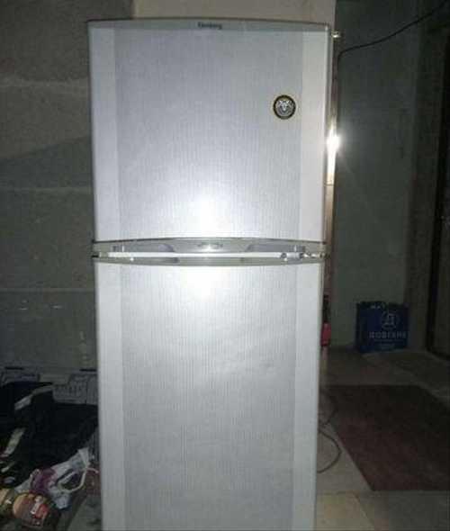Холодильник бу Elenberg