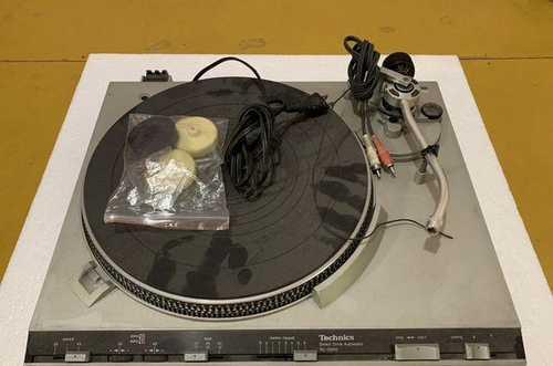 Проигрыватель винила Technics SL-3300