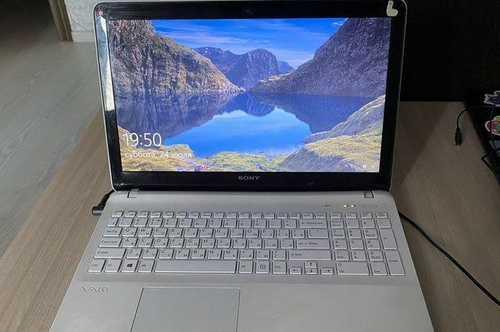 Ноутбук Sony vaio SVF1521D1RW