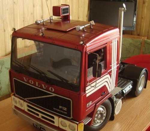 1/8 Pocher Volvo F12 огромная. раритет