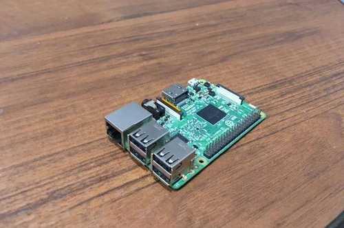 Raspberry Pi 3 model B 1GB RAM
