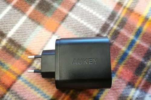 Быстрое зарядное устройство Aukey PA-T13 34.5W
