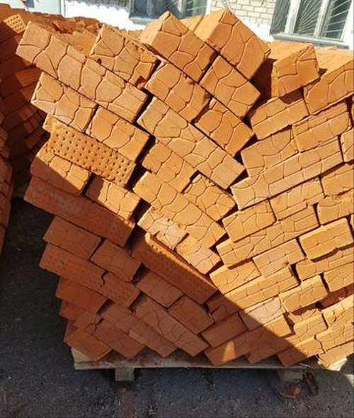 Кирпич цокольный красный Воткинский М150
