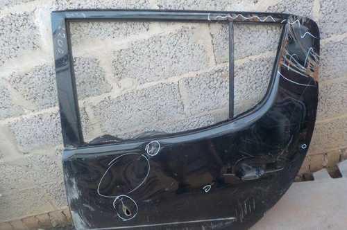 Задняя левая дверь мицубиси л200 l200