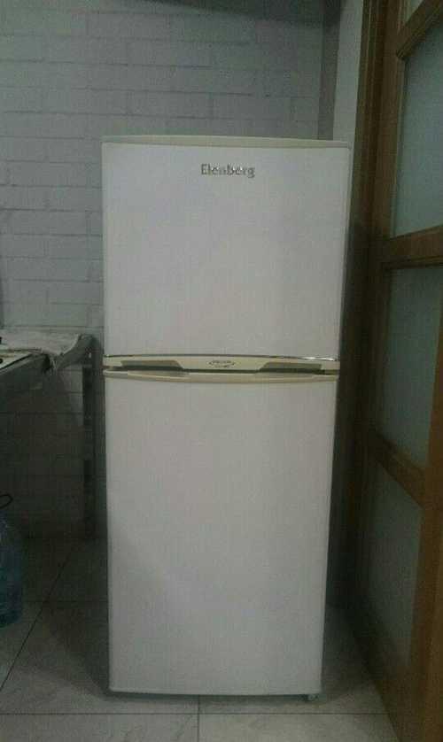 Холодильник двухкамерный Elenberg