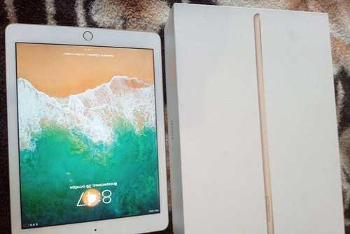 Apple iPad6 9,7" Wi-Fi + Cellular 32 гб, золотой