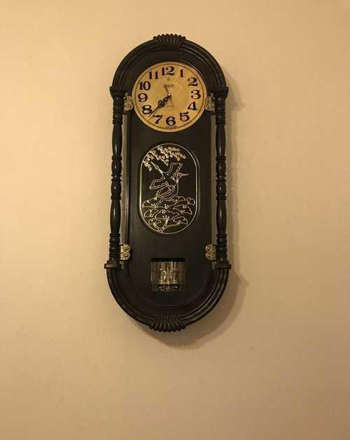 Настенные часы в черном корпусе "Miron' Корея