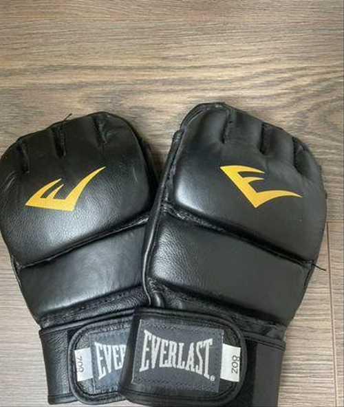 Боксерские перчатки everlast