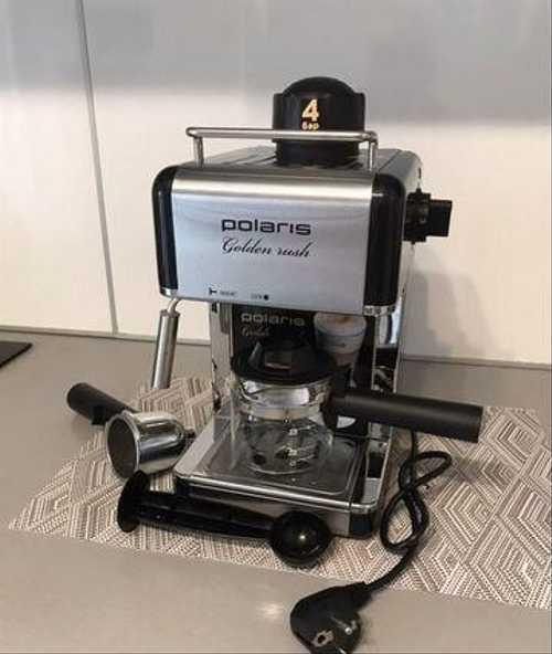Кофеварка рожковая с капучинатором Polaris