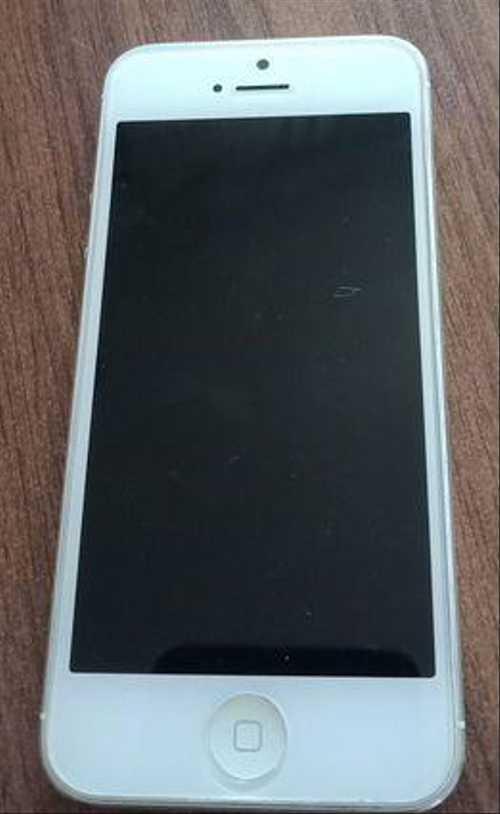 Телефон iPhone5