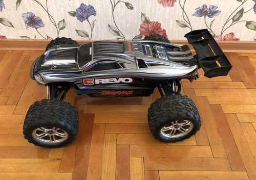 Traxxas E-revo 1-10