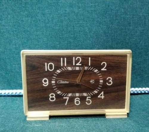Часы настольные будильник Слава СССР