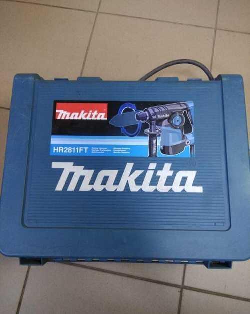 Перфоратор сетевой Makita HR2811F