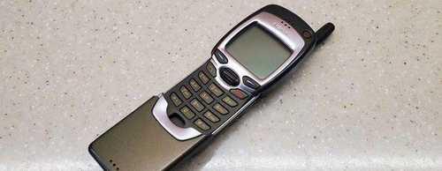 Мобильный телефон Nokia 7110