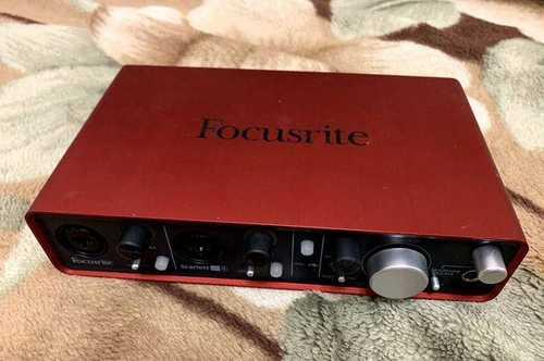 Focusrite Scarlett 2i4 USB звуковая карта