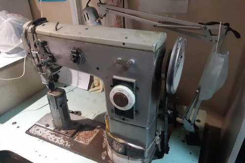 Колонковая швейная машинка 332кл