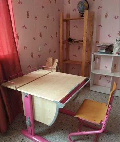Письменный стол для школьника со стулом