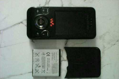Телефон Sony Ericsson W 580i