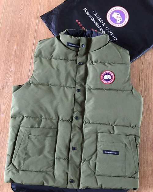 Жилет Canada Goose