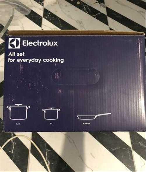 Набор посуды Electrolux