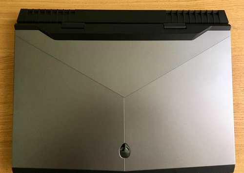 Ноутбук Alienware 17R5 в топовой комплектации