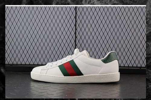 Gucci Ace Embroidered Low-Top Sneaker