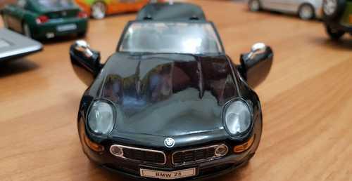 Модель авто 1:24 BMW Z8