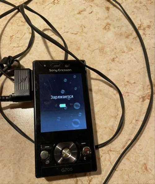 Телефон Sony Ericsson G705