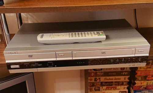 DVD Player/VHS Recorder - Combo Sony SLV-D970P R