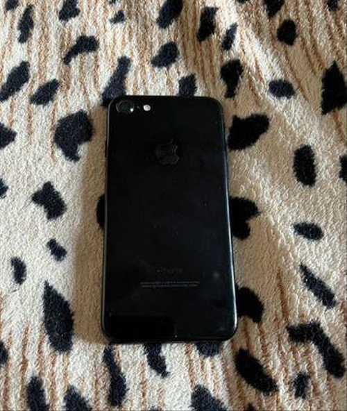 Телефон iPhone7 32 гб
