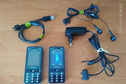 У метро телефон Sony Ericsson K810i с комплектом