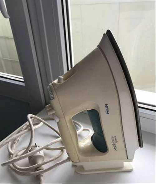 Утюг Philips Mistral elan 84