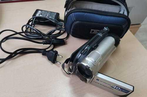 Видеокамера soni DCR-DVD106E Handycam