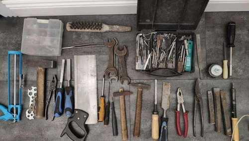 Инструменты для дома - ножовка, отвертка, стамеска