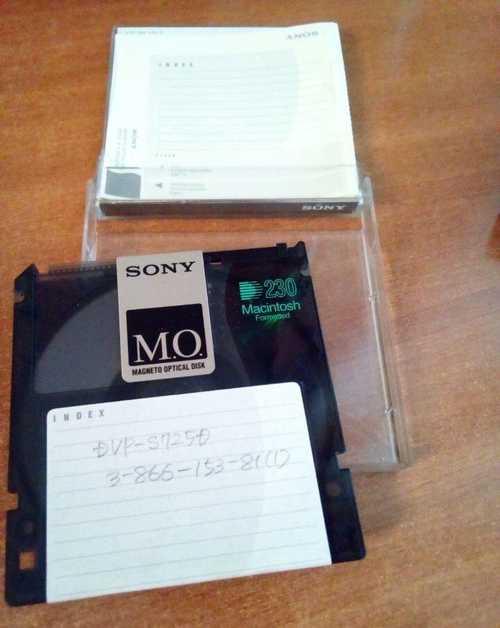 Магнито оптический диск Sony 230Mb