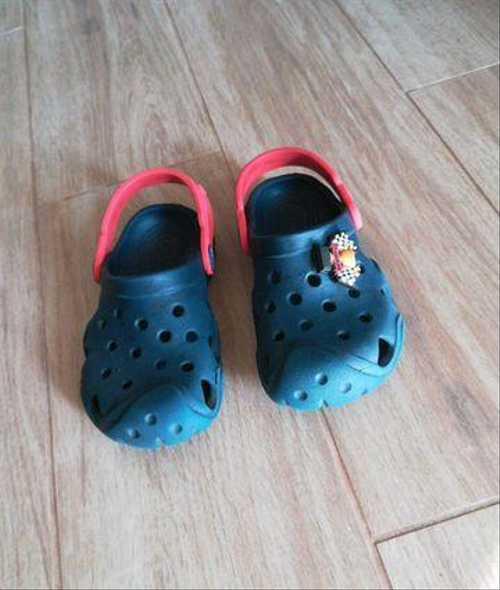 Сандалии Crocs C9