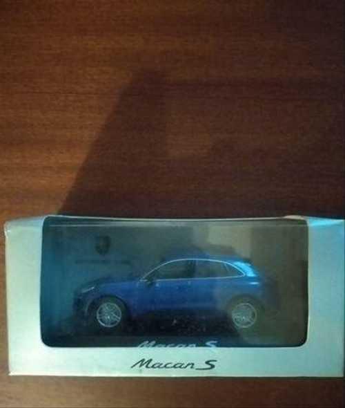 Модель машины Porshe Macan S 1:43